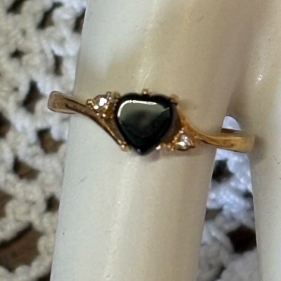 SETA | Jewelry | Vintage Seta Gold And Black Heart Ring | Poshmark